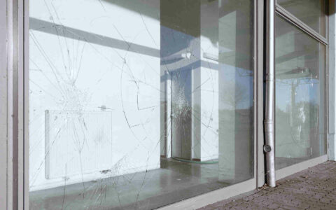 Riss im Glas reparieren: Praktische Methoden & Anleitungen